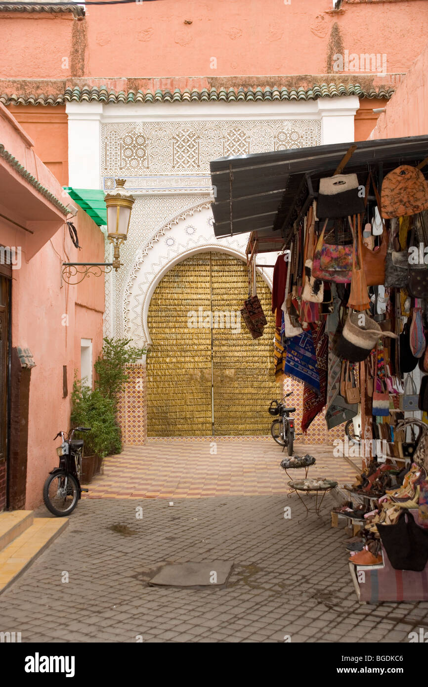 Shops in the souks of central Marrakech Stock Photo - Alamy