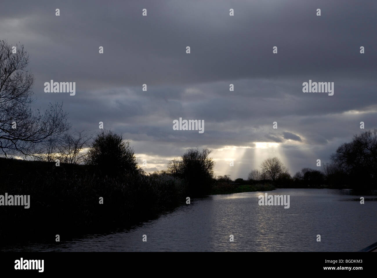 Rays of light on the river Stock Photo - Alamy