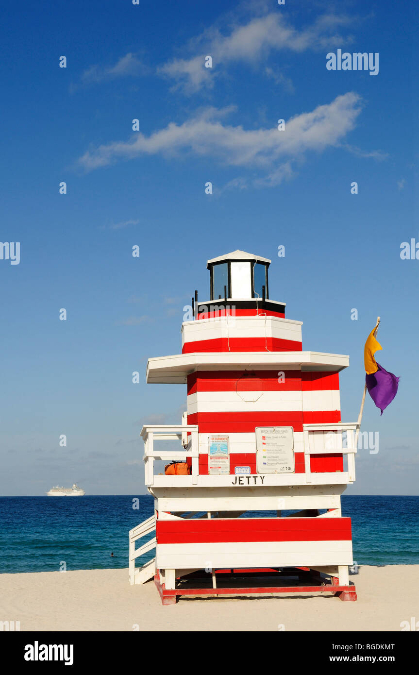 Lifeguard Tower, beach tower, Miami South Beach, Art Deco District ...