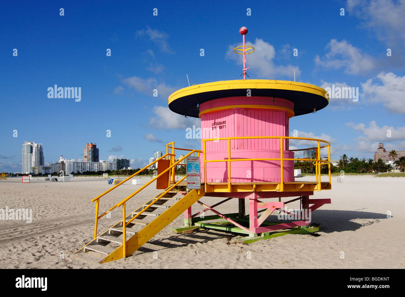 The lifeguard tower hi-res stock photography and images - Alamy