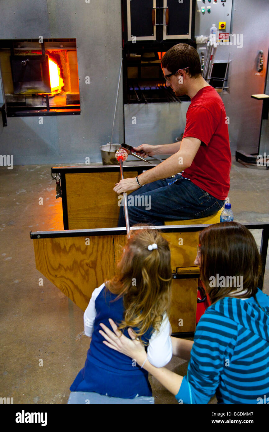 Glass blowing corning hi-res stock photography and images - Alamy