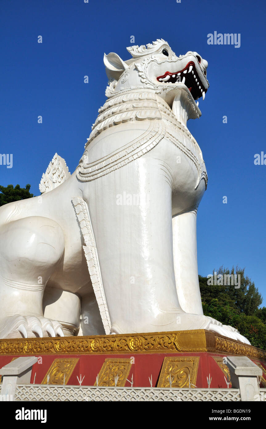Mandalay myanmar lion hi-res stock photography and images - Alamy