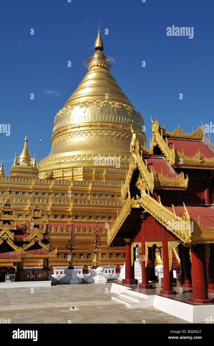 Shwezigon pagoda hi-res stock photography and images - Alamy