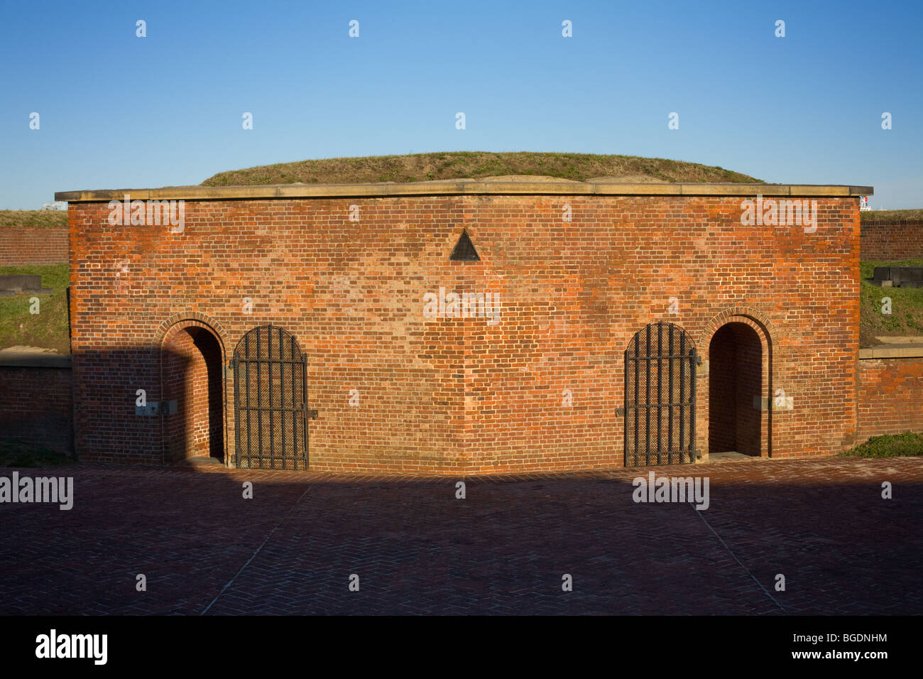 Triangular building hi-res stock photography and images - Alamy