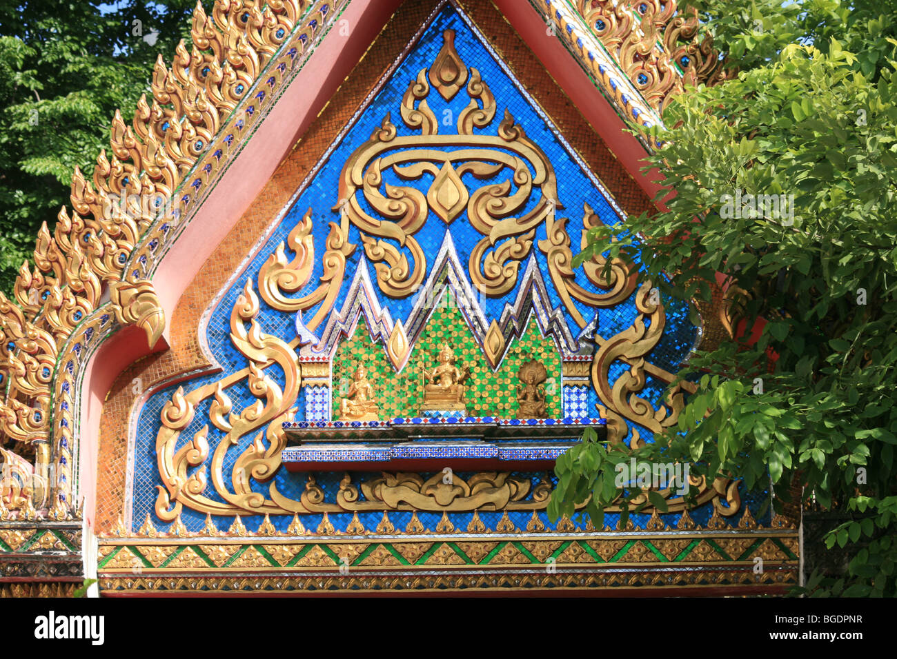 Buddhist Wat temple in China town Bangkok, Thailand Stock Photo - Alamy