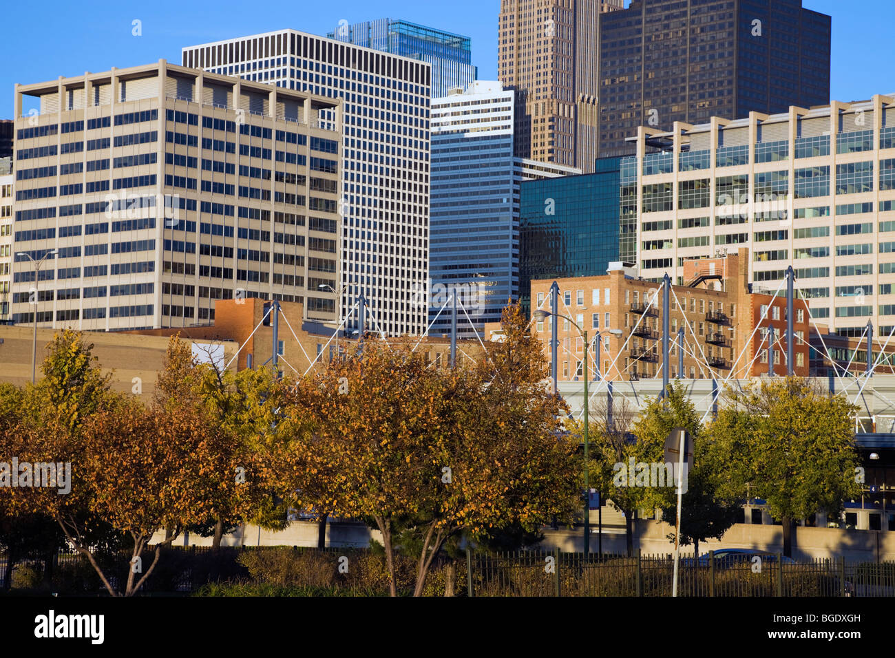 Buildings in downtown chicago illinois hi-res stock photography and ...