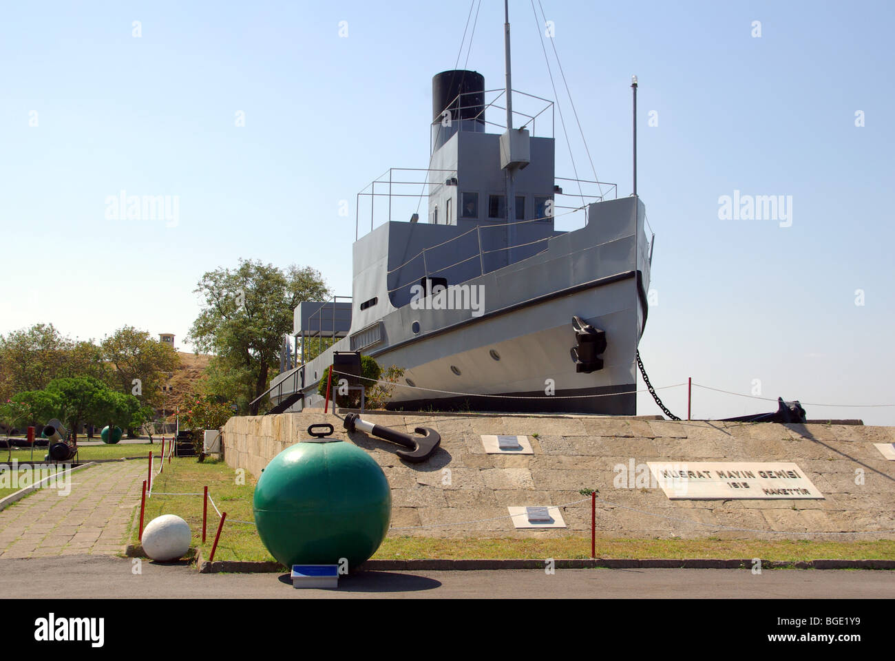 Canakkale Deiz Mulesi Naval Museum with a replica of the minelayer ...