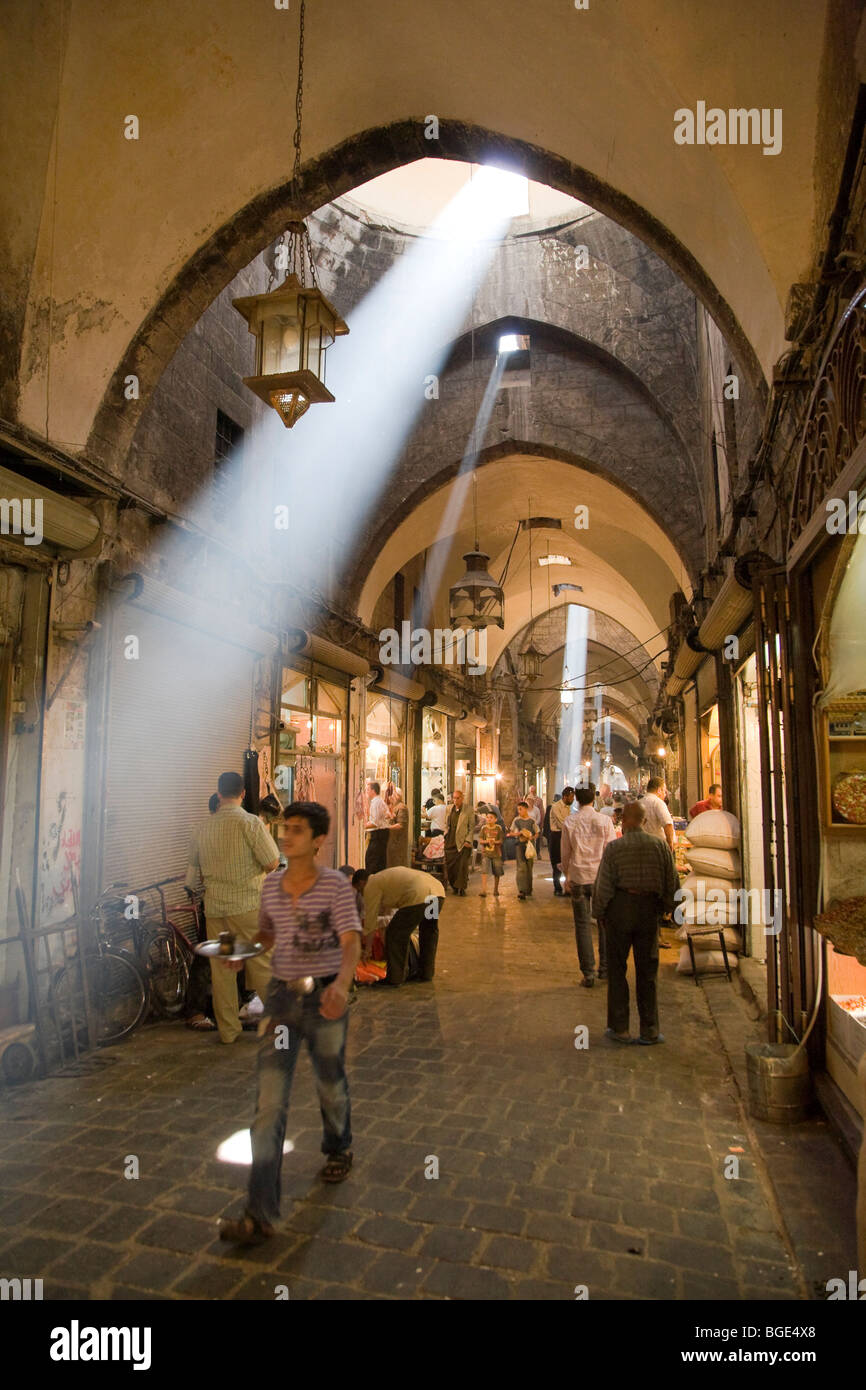 Aleppo souk syria souq hi-res stock photography and images - Alamy