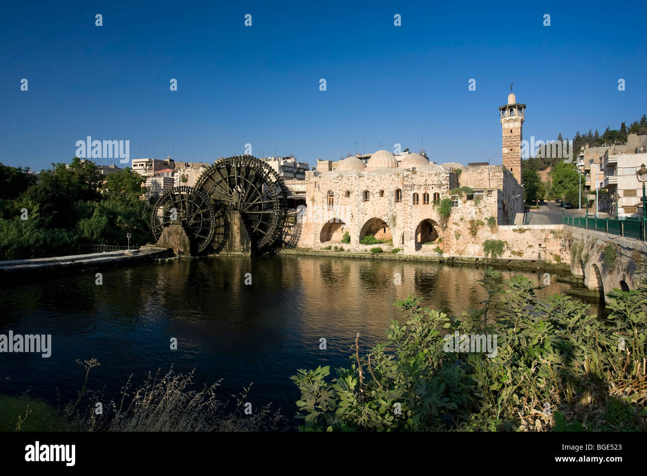 Hama noria water wheel hi-res stock photography and images - Alamy