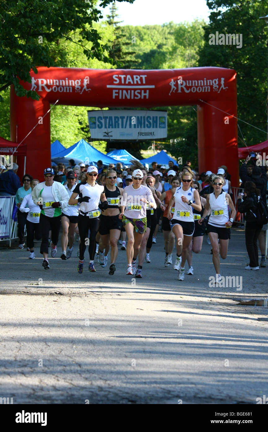 Female marathon runner runners competition Stock Photo - Alamy