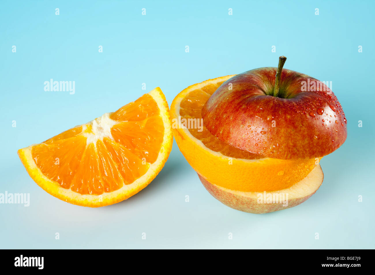 Sliced pieces orange fruit hi-res stock photography and images - Alamy