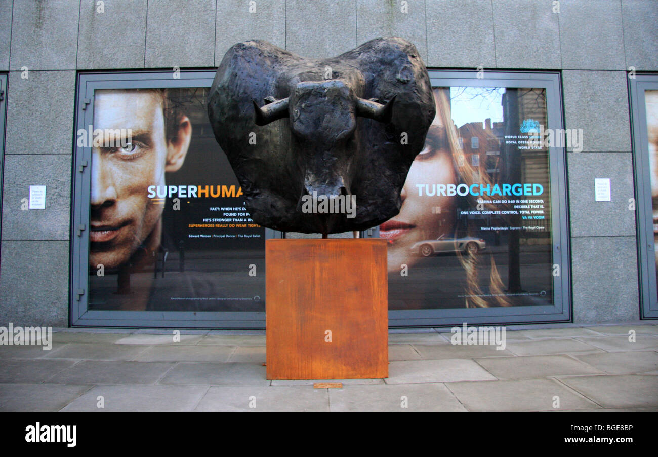 Minotaur sculpture london hi-res stock photography and images - Alamy