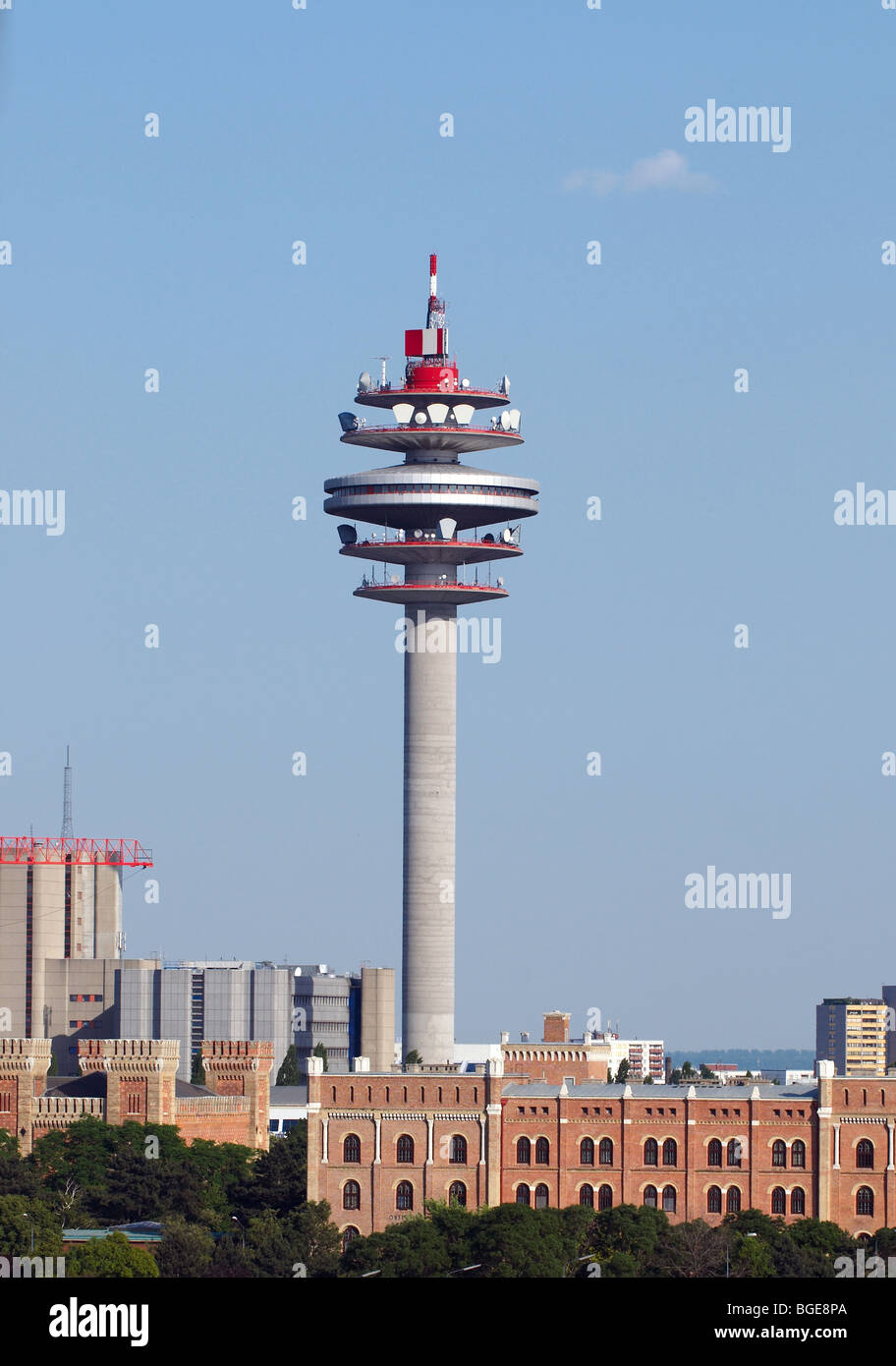 Telecomunication hi-res stock photography and images - Alamy