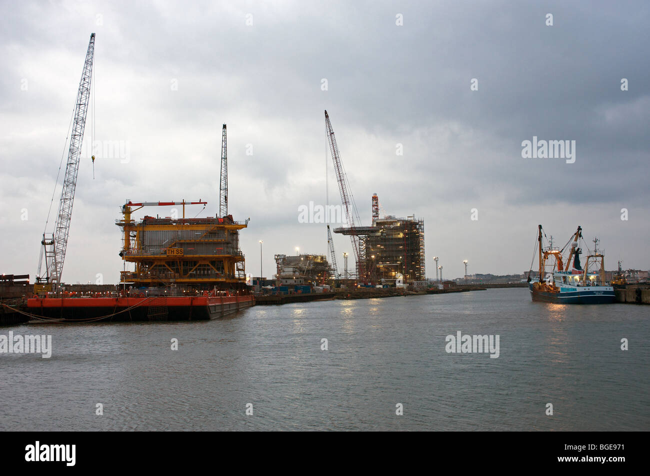 SLP engineering, manufacturing offshore oil and gas platforms ...