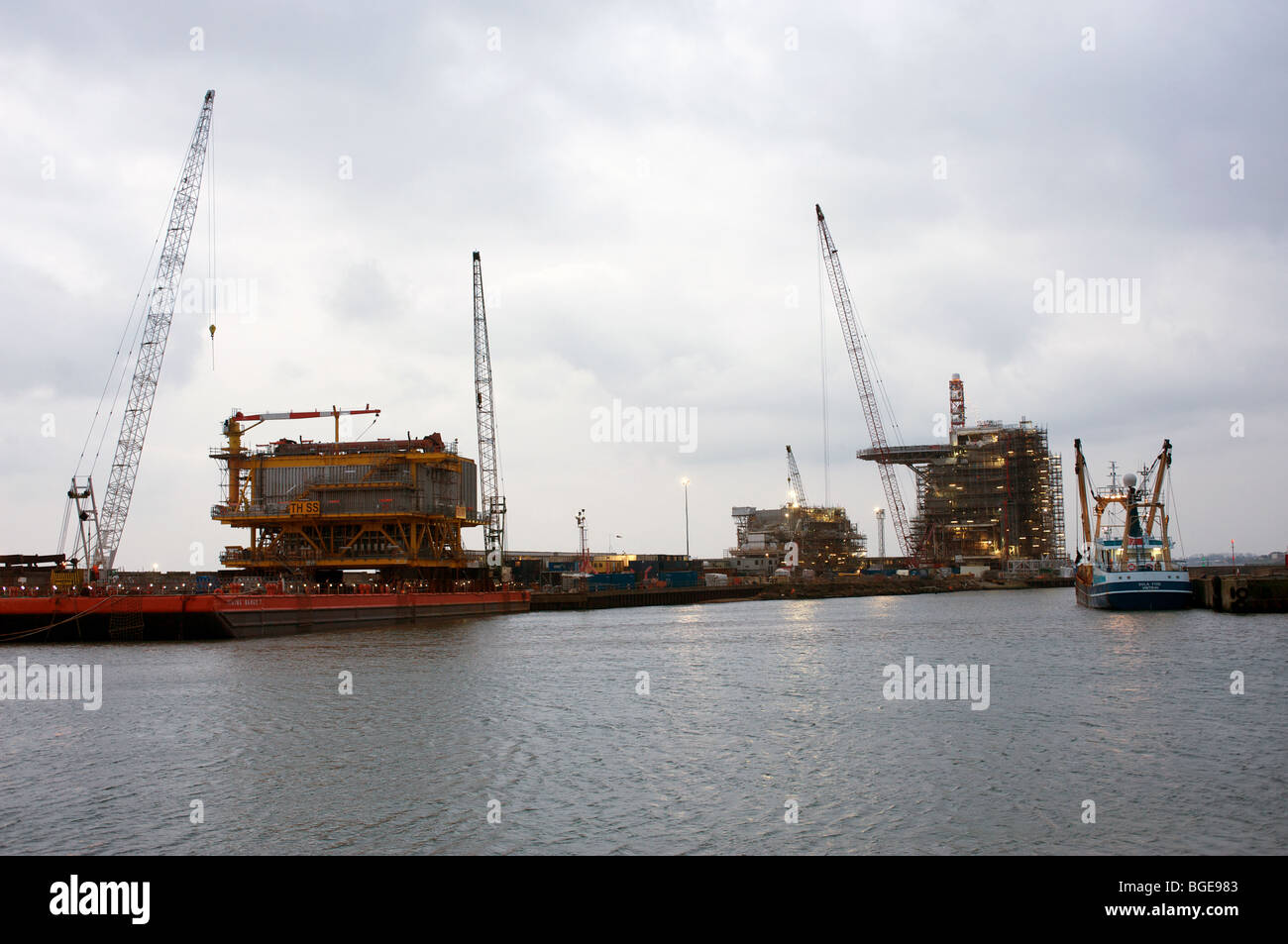 SLP engineering, manufacturing offshore oil and gas platforms ...