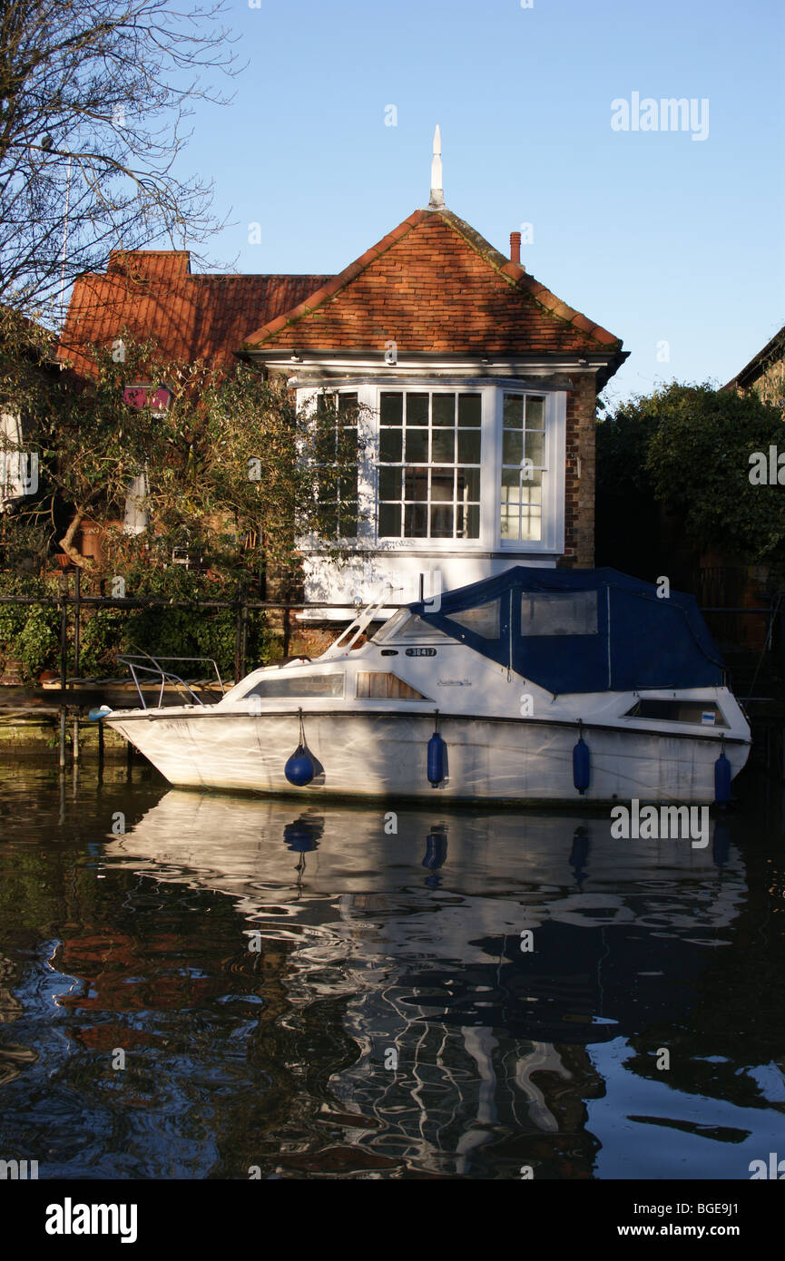 Georgian gazebo on the River Lea, Ware, Hertfordshire, England Stock ...
