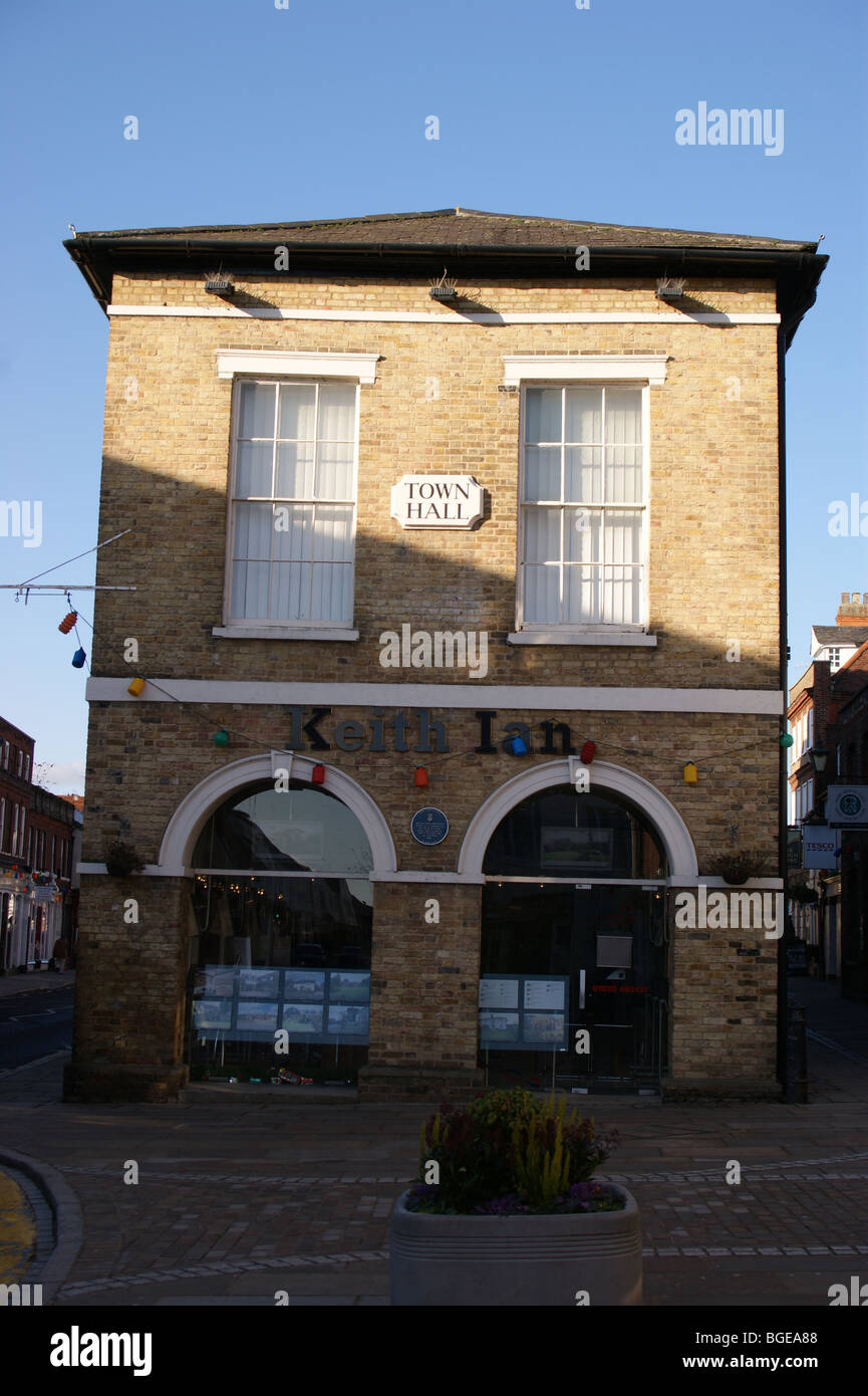 High street ware hertfordshire england hi-res stock photography and ...