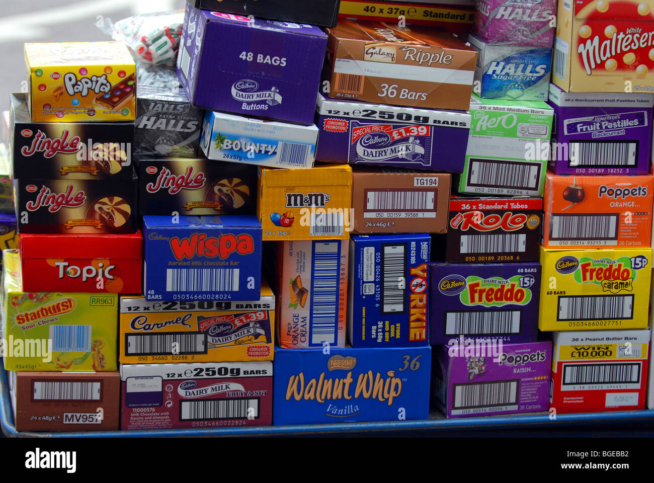 Boxes of sweets in a shop Stock Photo - Alamy