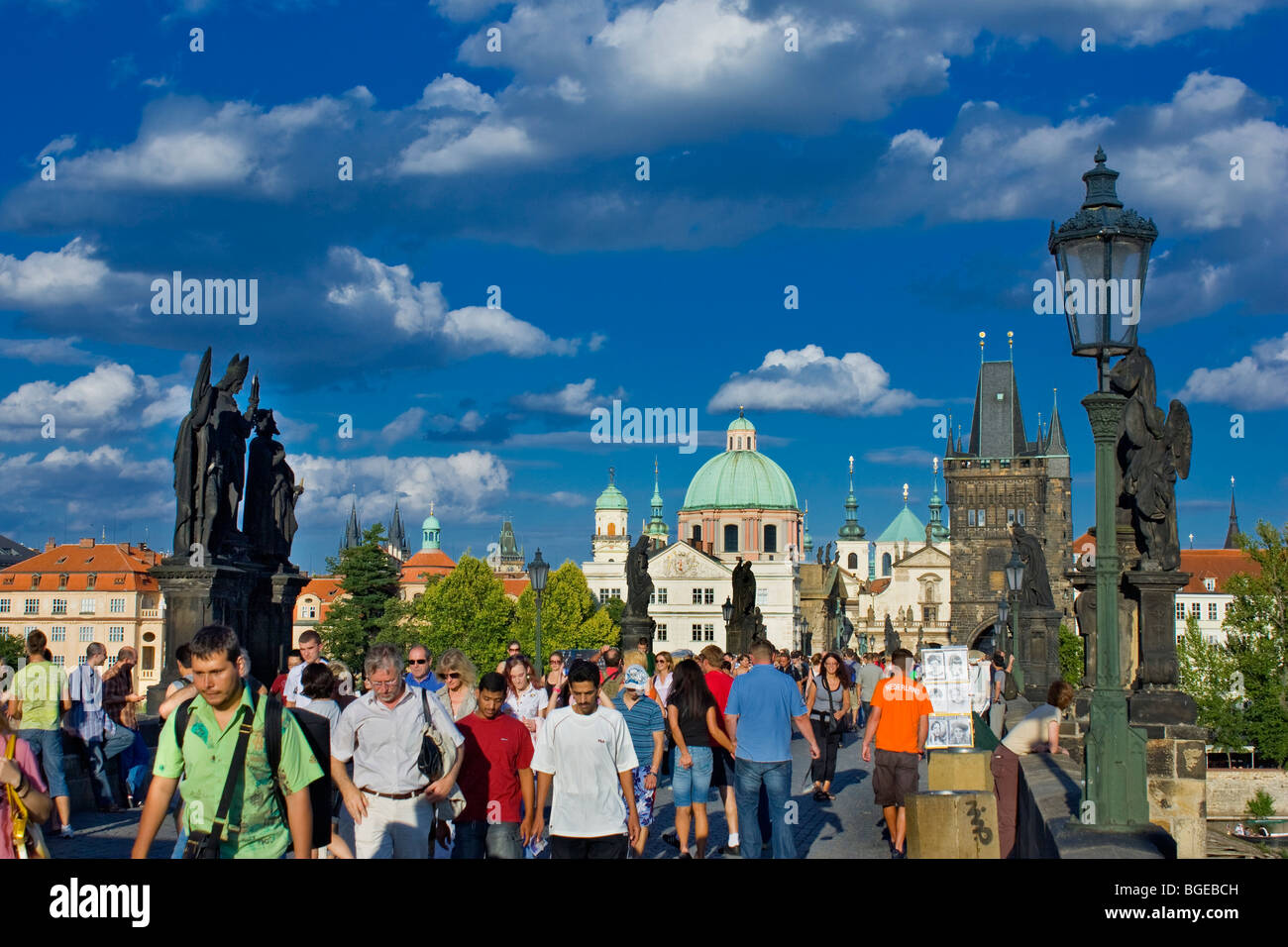 Prague bridge tourists hi-res stock photography and images - Alamy