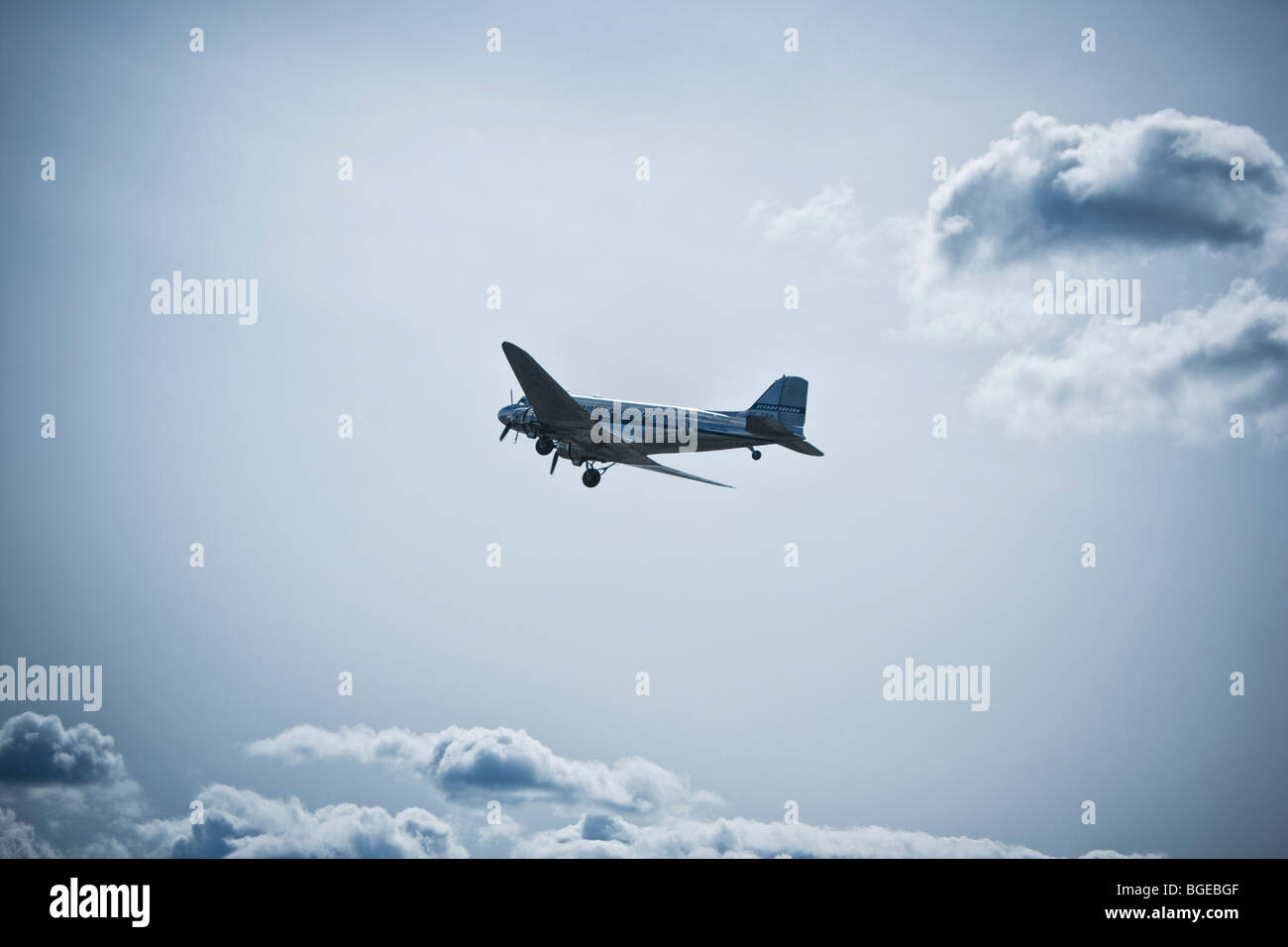 An airplane shot against the blue sky Stock Photo - Alamy