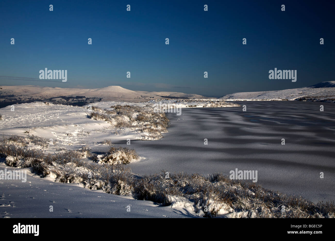 Frozen Keeper's Pond, Blorenge Mountain, Blaenavon, Gwent, South Wales ...