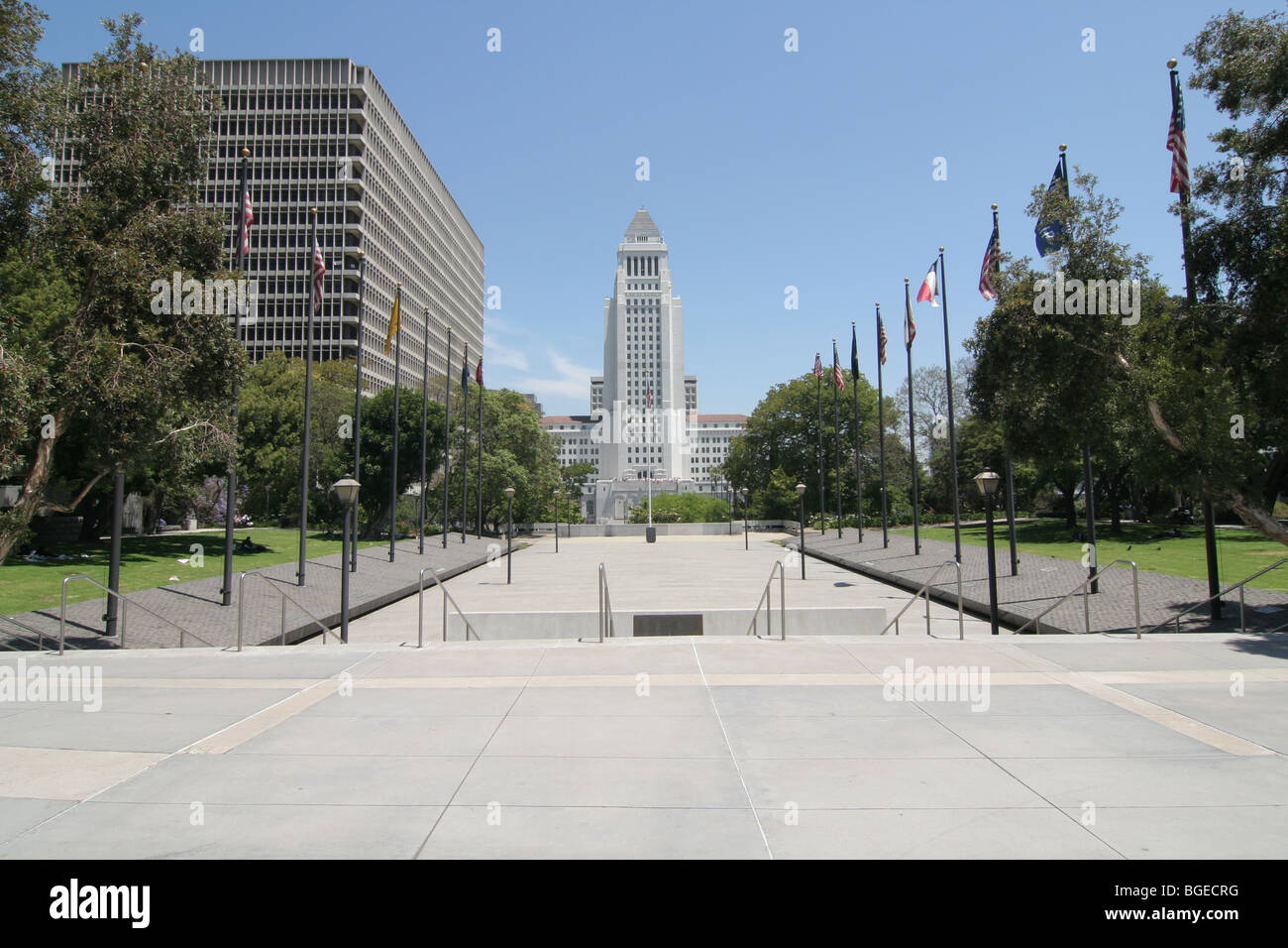 The LA City Hall was built in 1928 and it was an icon of modern ...