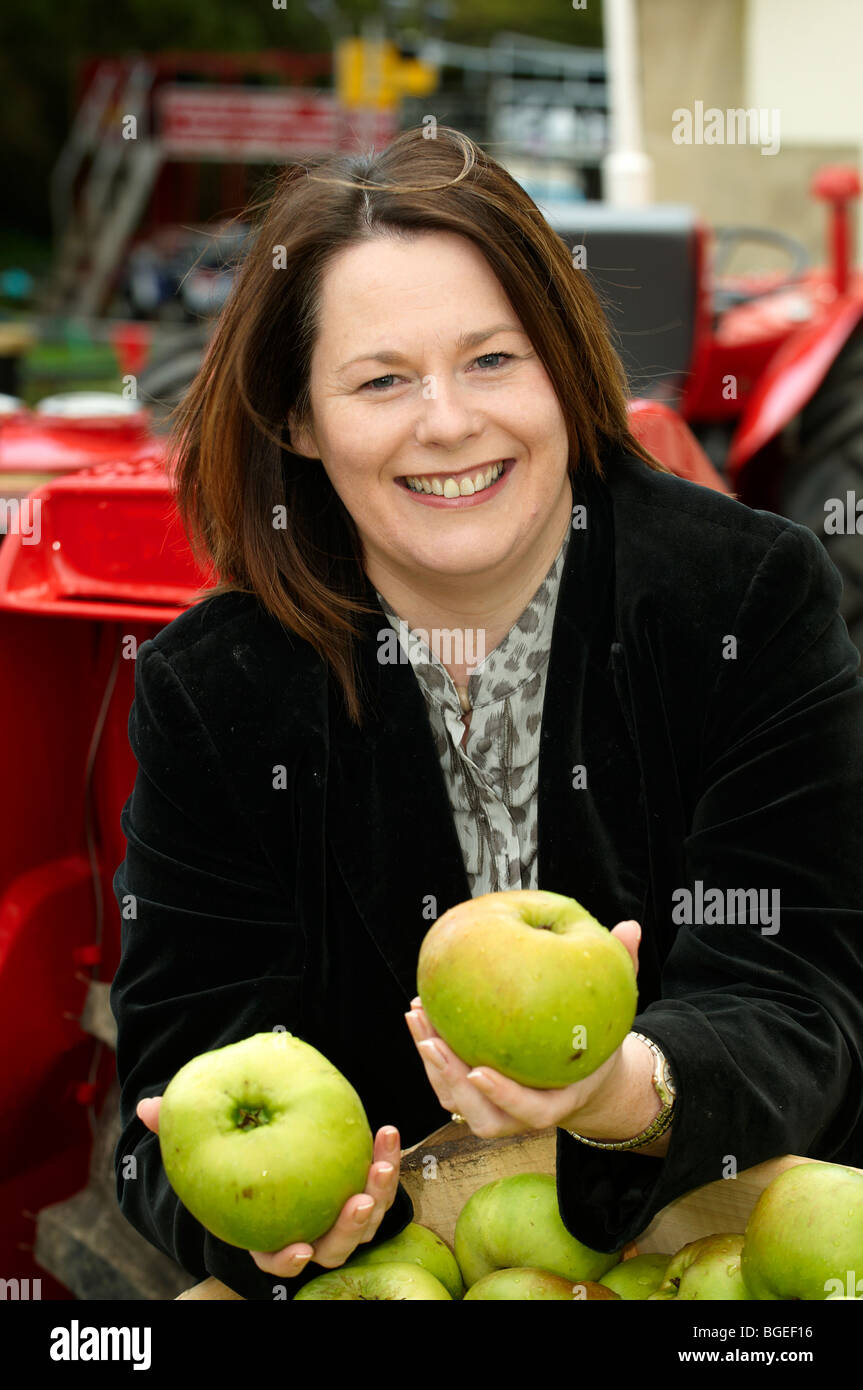 Michelle gildernew hi-res stock photography and images - Alamy