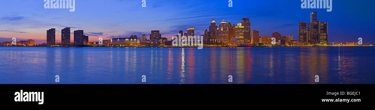 Detroit panorama hi-res stock photography and images - Alamy