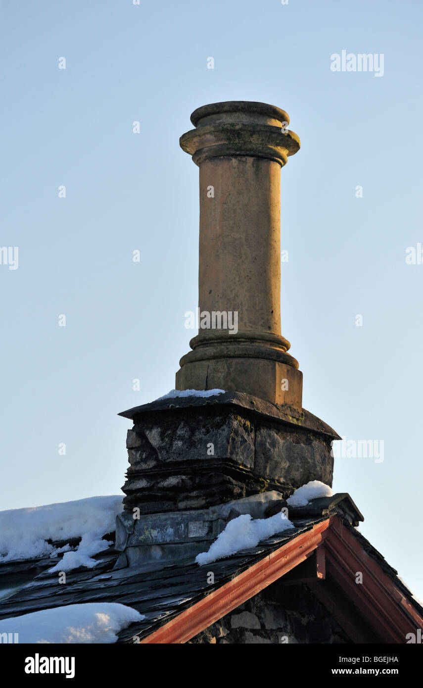 Chimney pot snow hi-res stock photography and images - Alamy