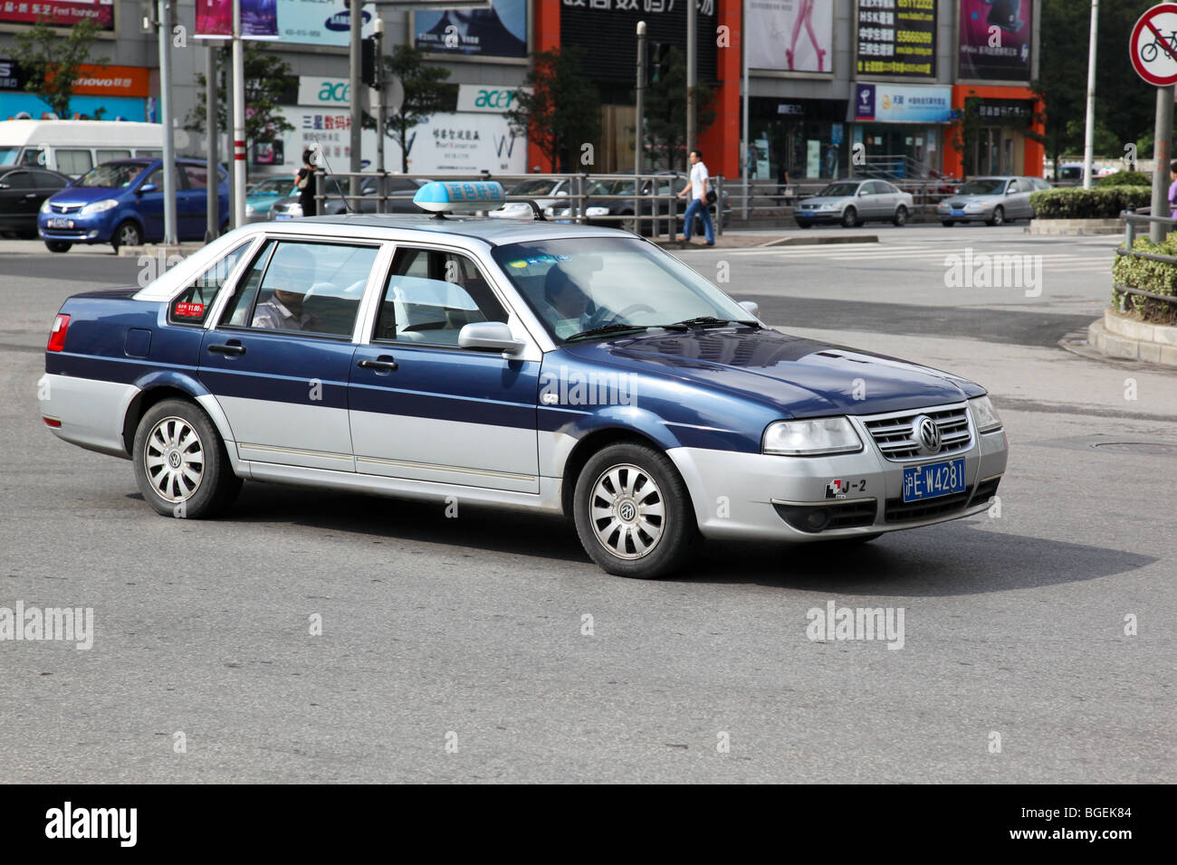 Taxi in Shanghai Stock Photo - Alamy