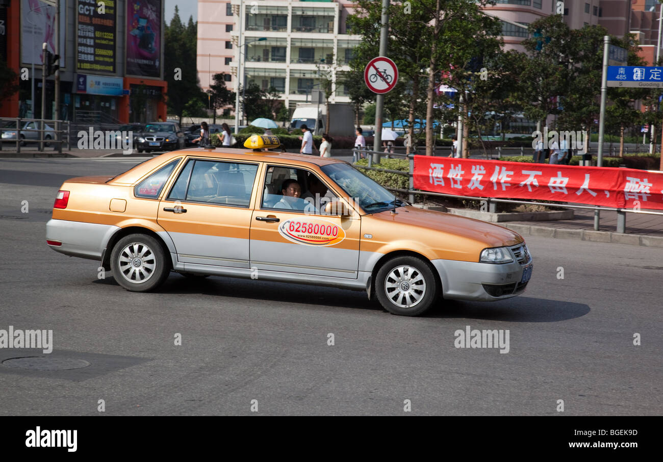 Taxi in Shanghai Stock Photo - Alamy