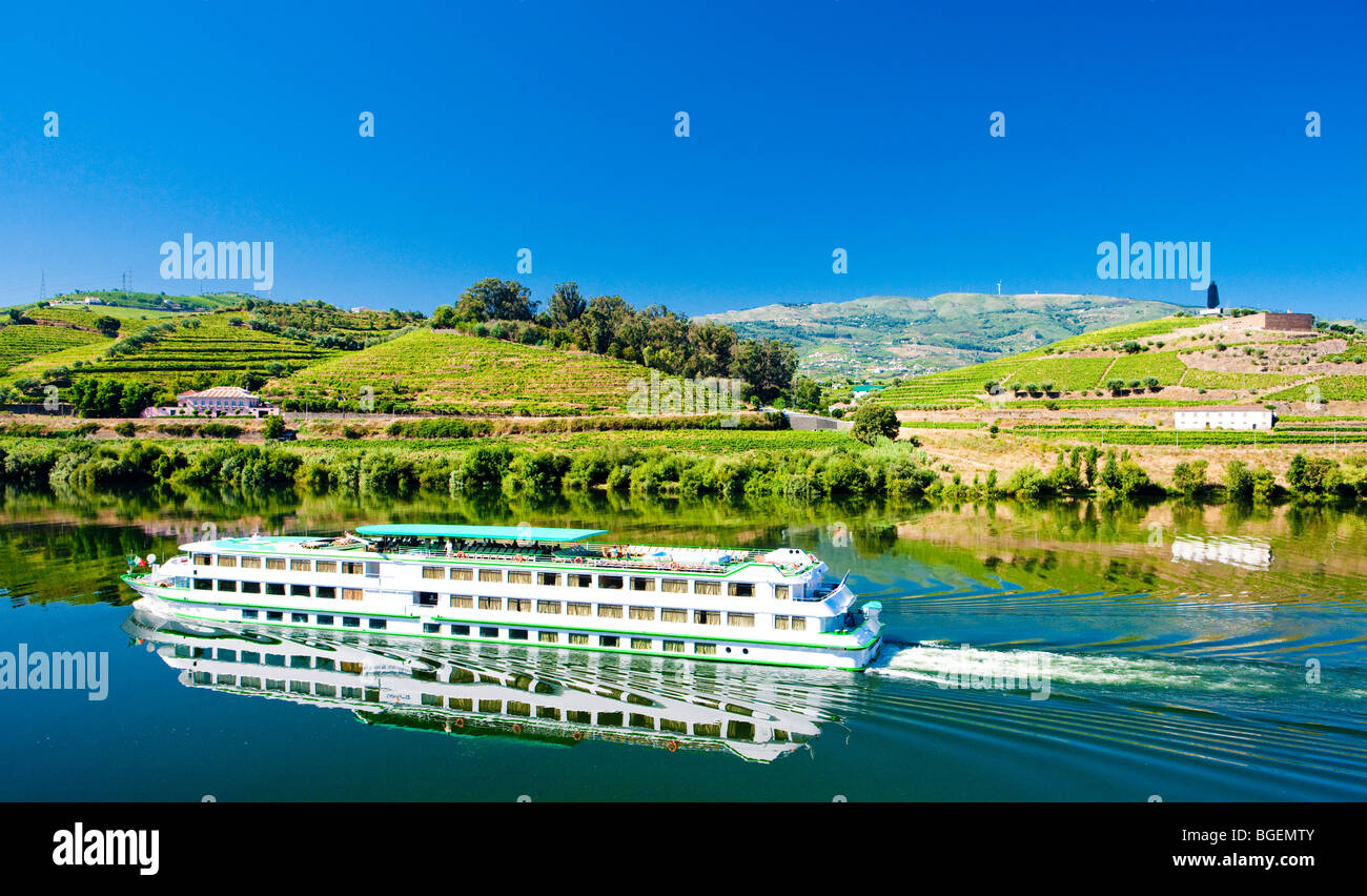 Douro cruise hi-res stock photography and images - Alamy