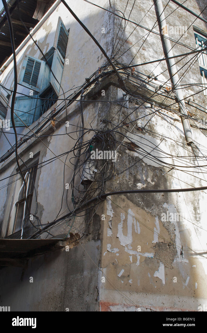 Cable wires house hi-res stock photography and images - Alamy