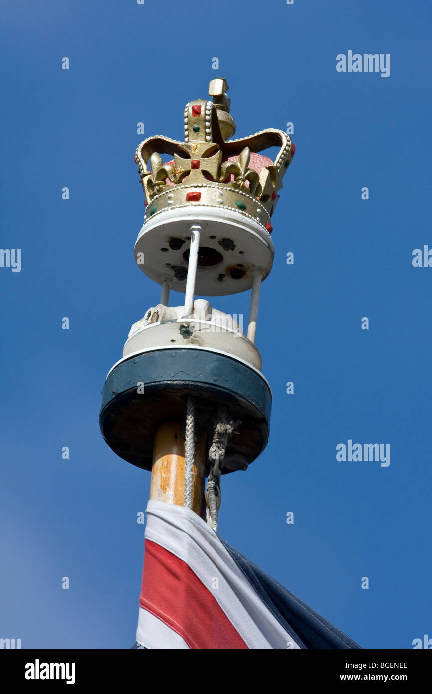Gold crown on top of Royal Yacht Britannia flag pole Stock Photo - Alamy