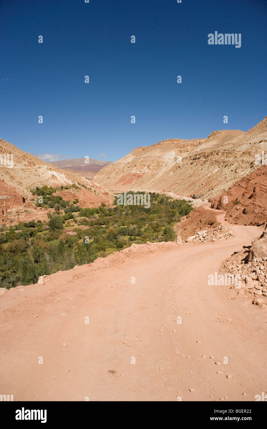 Dusty road in the Zat Valley in the High Atlas Mountains, Morocco Stock ...