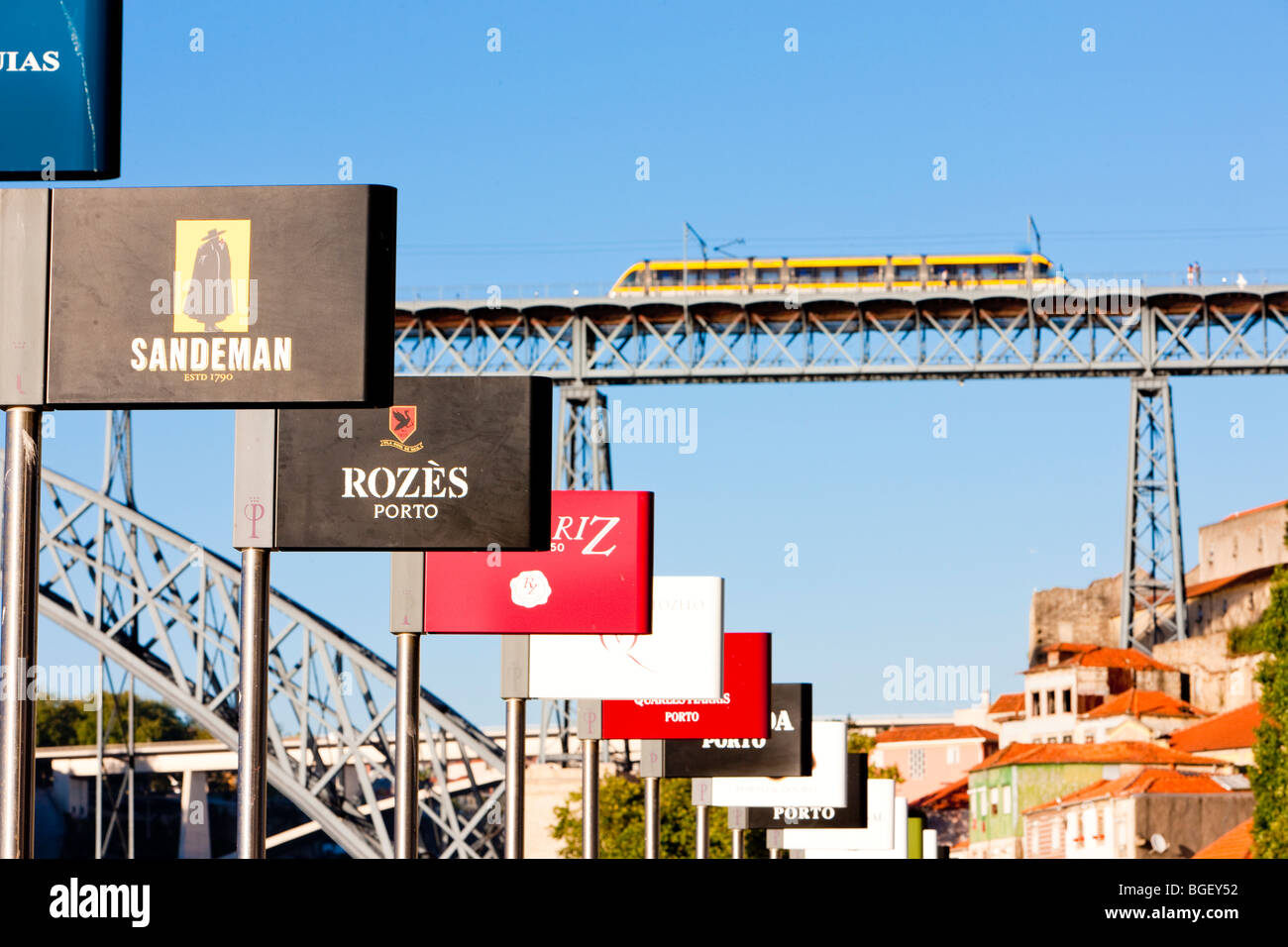 Oporto tramways hi-res stock photography and images - Alamy