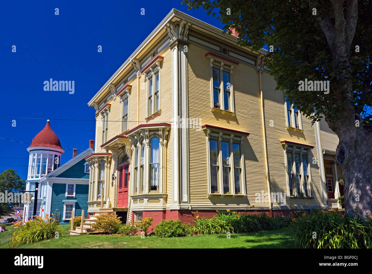 Built in the decorated style hi-res stock photography and images - Alamy