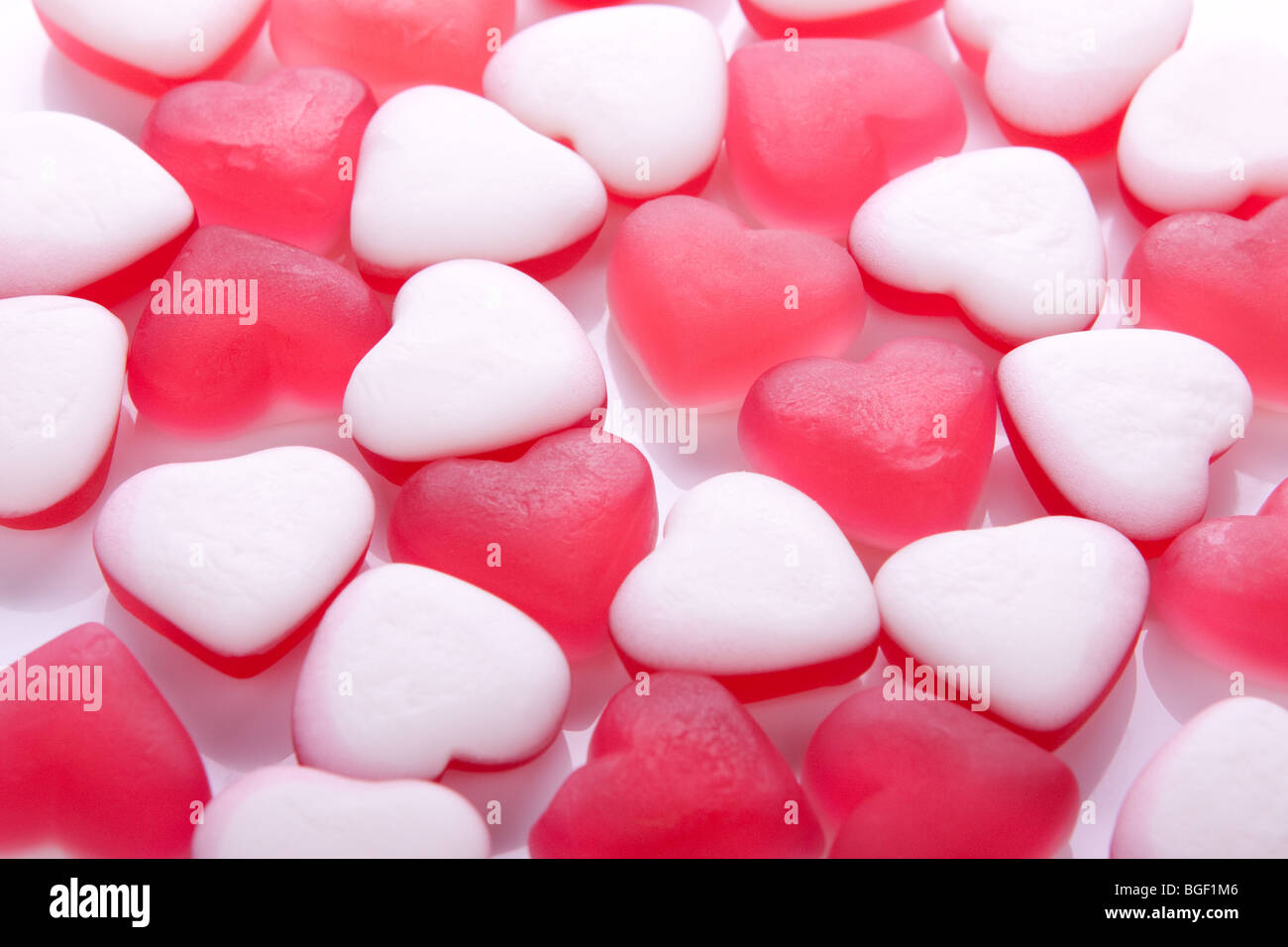 Love heart sweets hi-res stock photography and images - Alamy