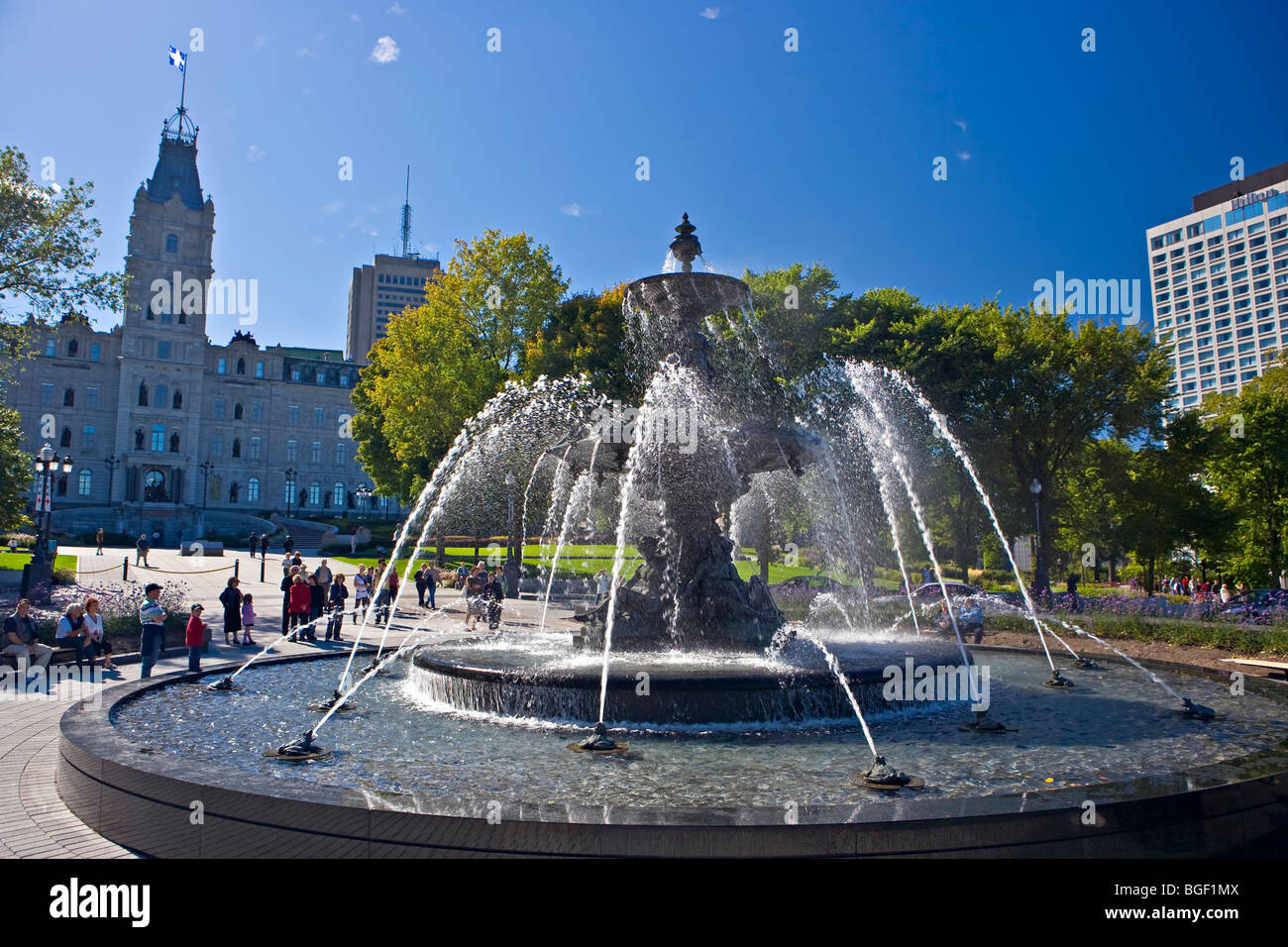 La fontaine de Tourny est mise en eau, fountain outside L'Hotel du ...
