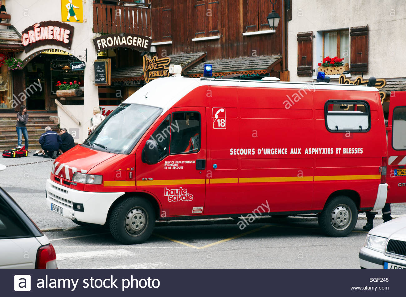 French Ambulance Stock Photos & French Ambulance Stock Images - Alamy