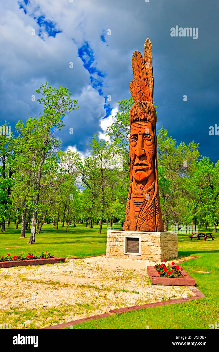 Cedar carving of an Indian head named Whispering Giant (which honours ...