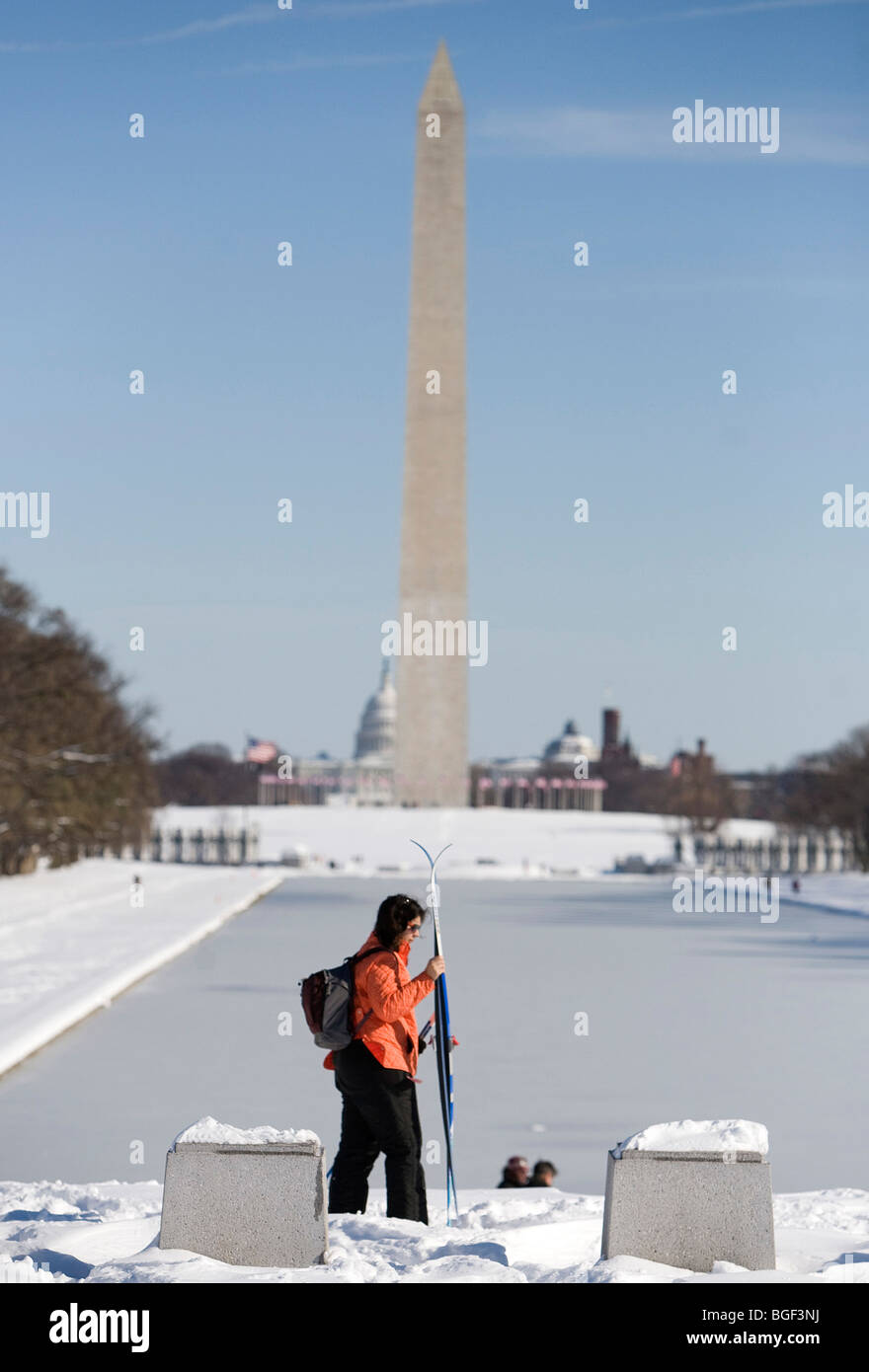 A Washington DC snow scene of the Mall showing the Washington Monument ...