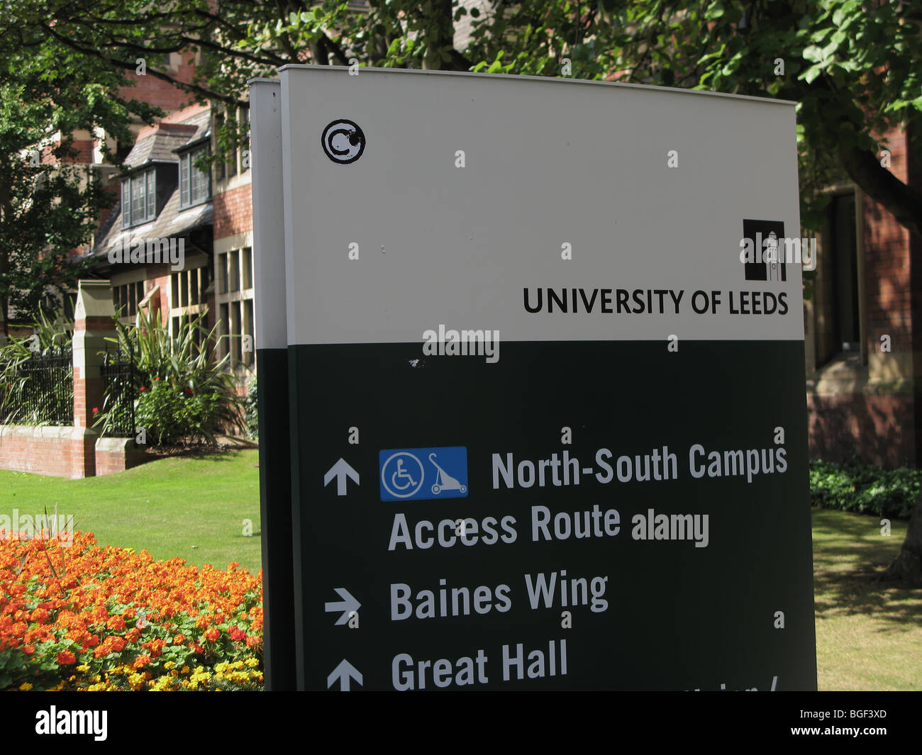 University leeds baines wing hi-res stock photography and images - Alamy