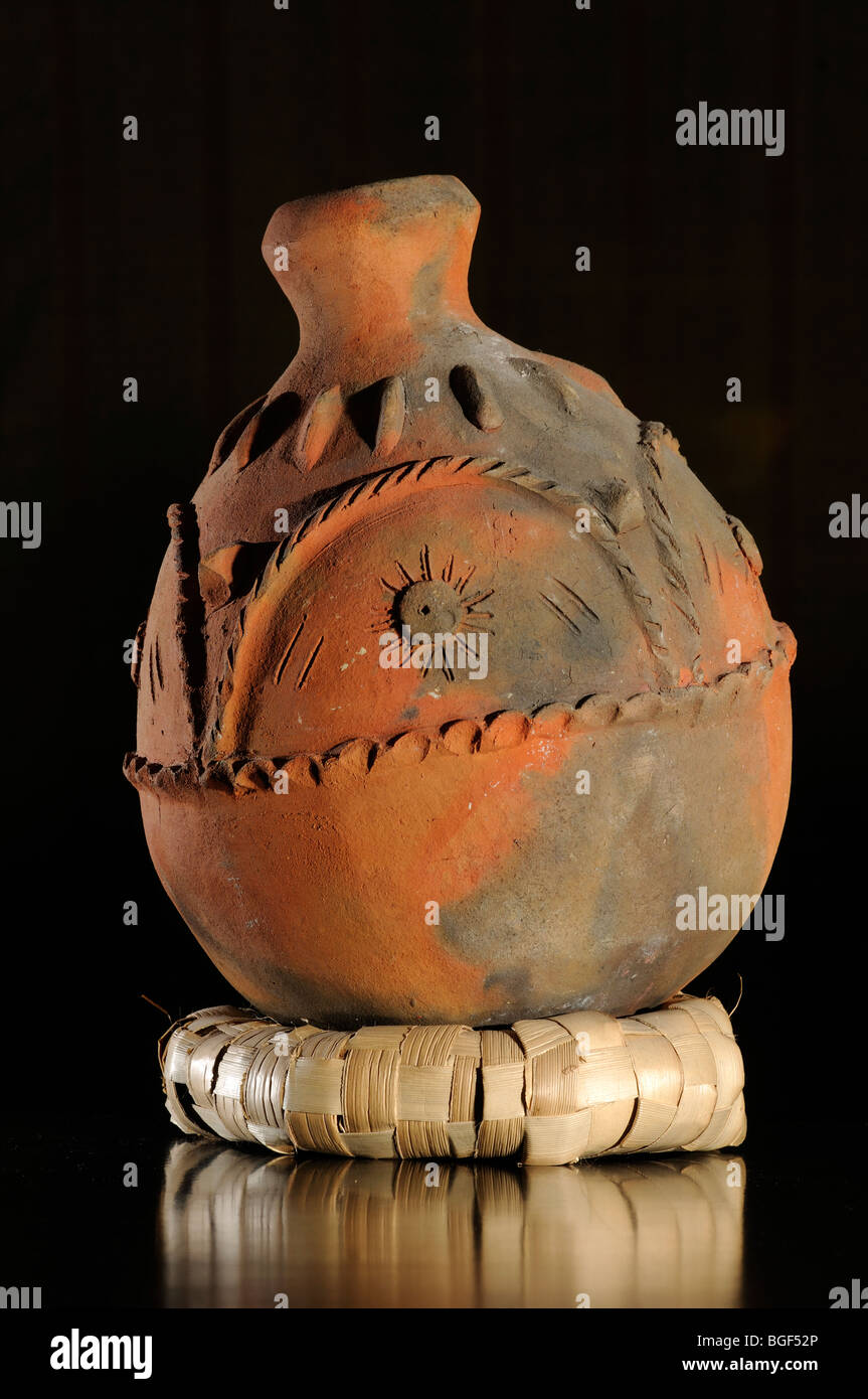 Fijian art hi-res stock photography and images - Alamy