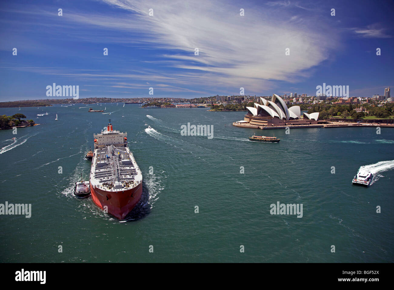 Oil tanker in Sydney Harbour, Australia Stock Photo - Alamy