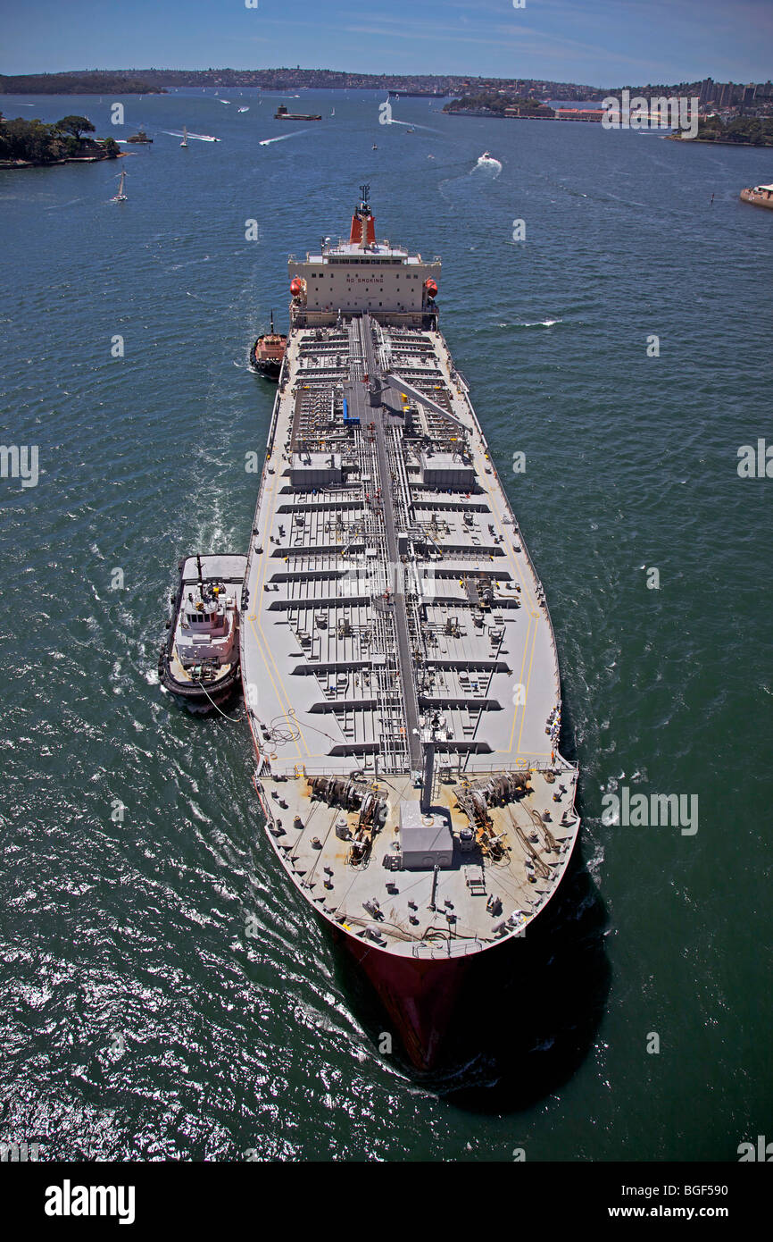 Oil tanker in Sydney Harbour, Australia Stock Photo - Alamy