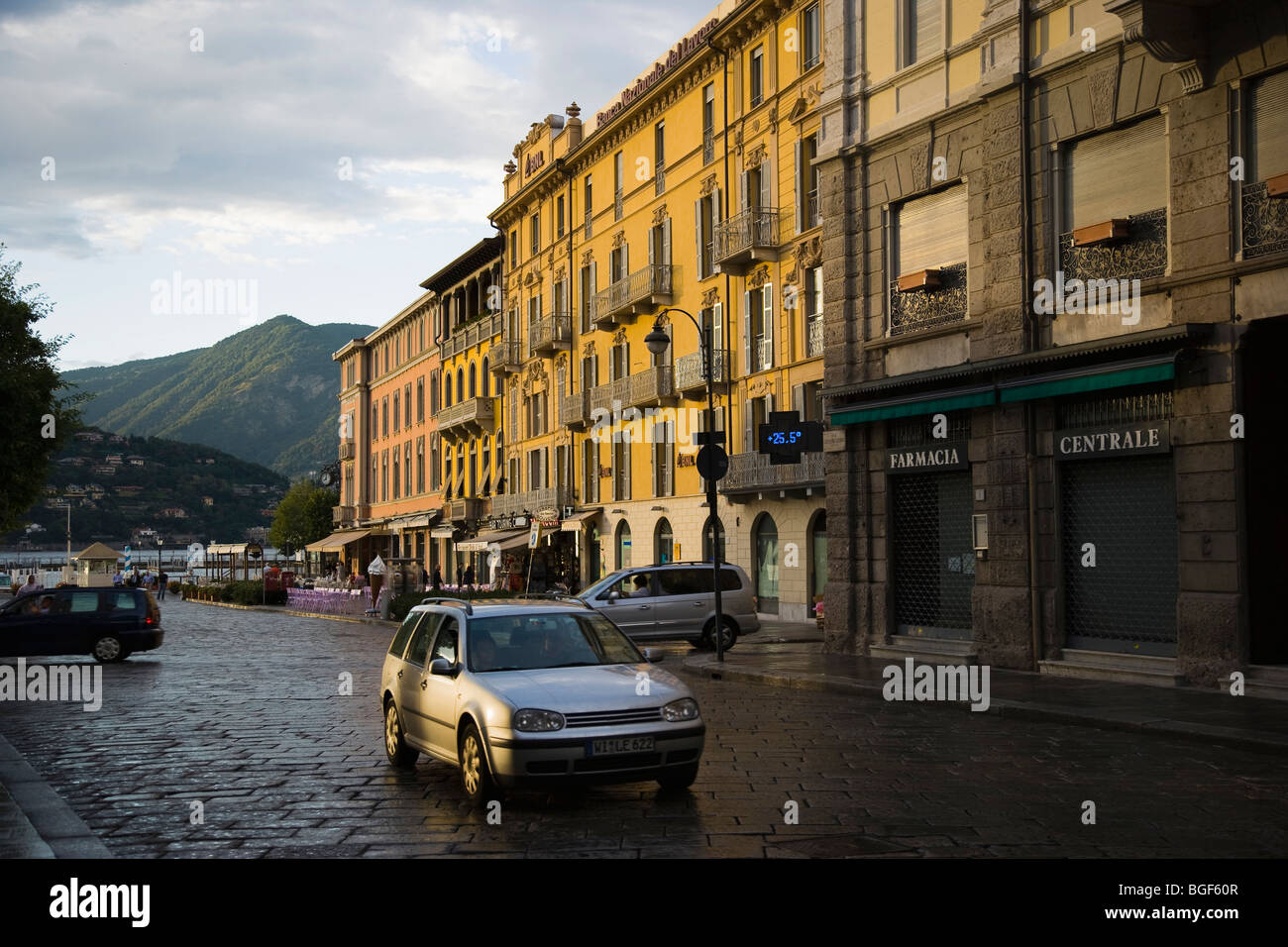 Street and buildings of Como, Lake Como Stock Photo - Alamy