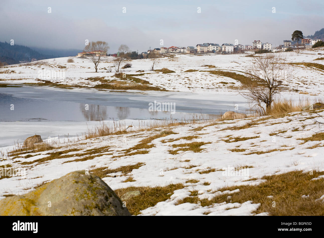 winter scene, Dospat lake, Rhodopi mountains, Bulgaria, Balkans Stock ...