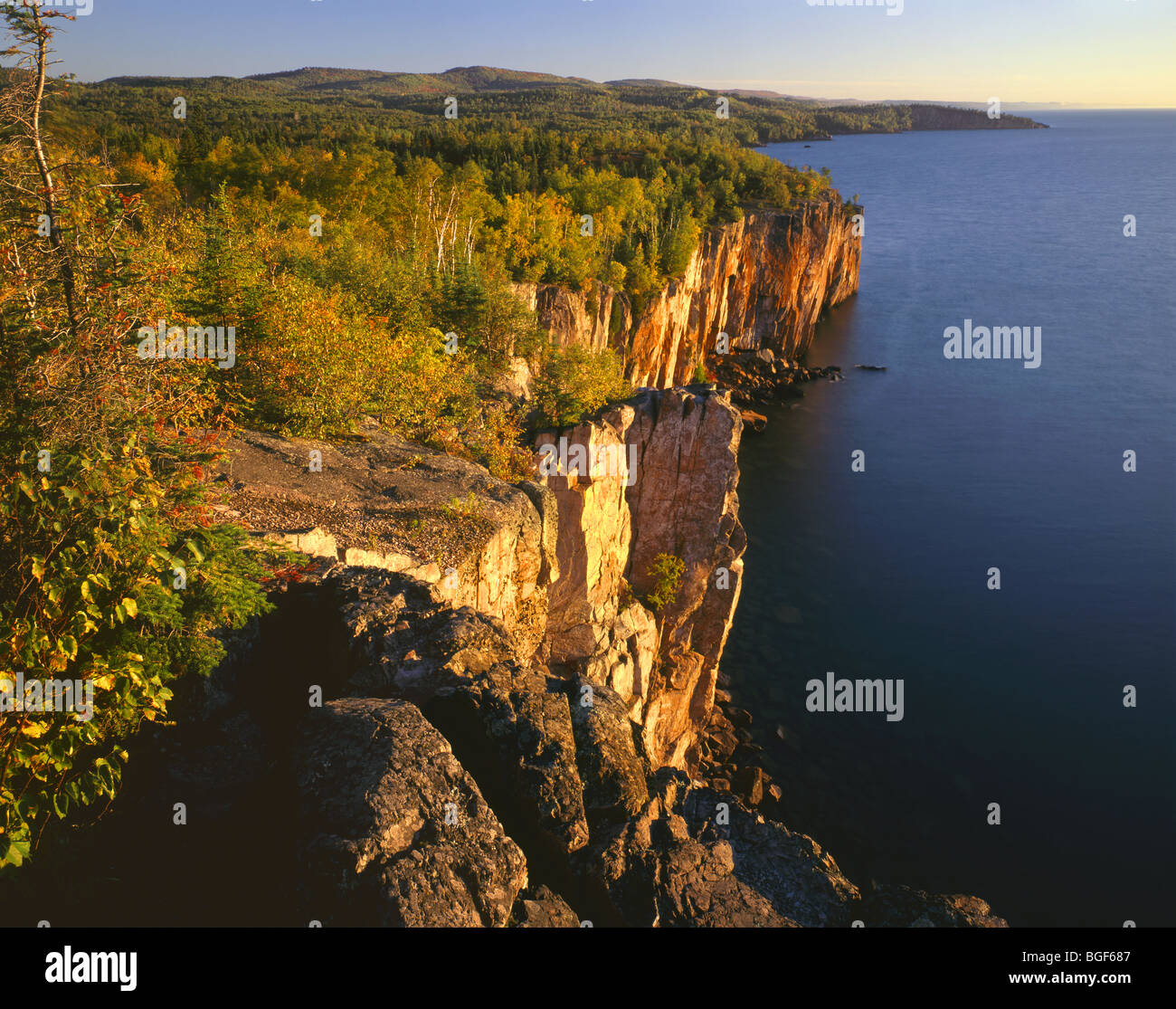 MINNESOTA - The Palisade and Lake Superior at Tettegouche State Park ...