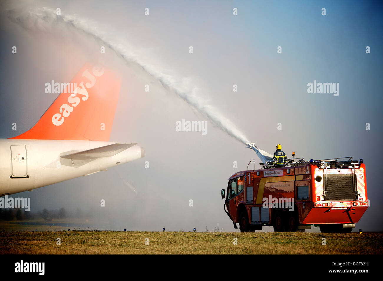 Aircraft fire hi-res stock photography and images - Alamy